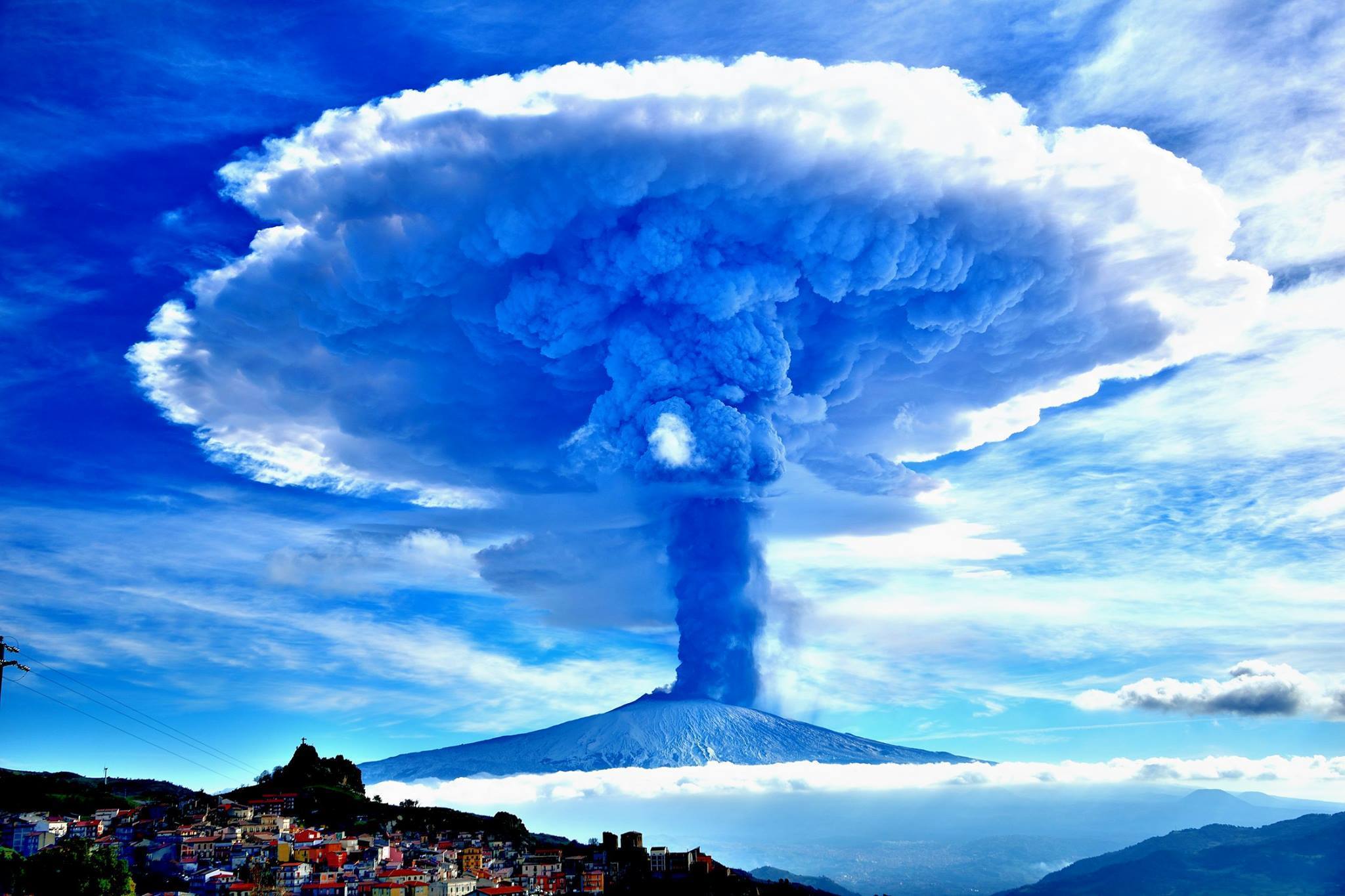 U proteklom tjednu eruptiralo nekoliko vulkana u svijetu (FOTO) (VIDEO ...